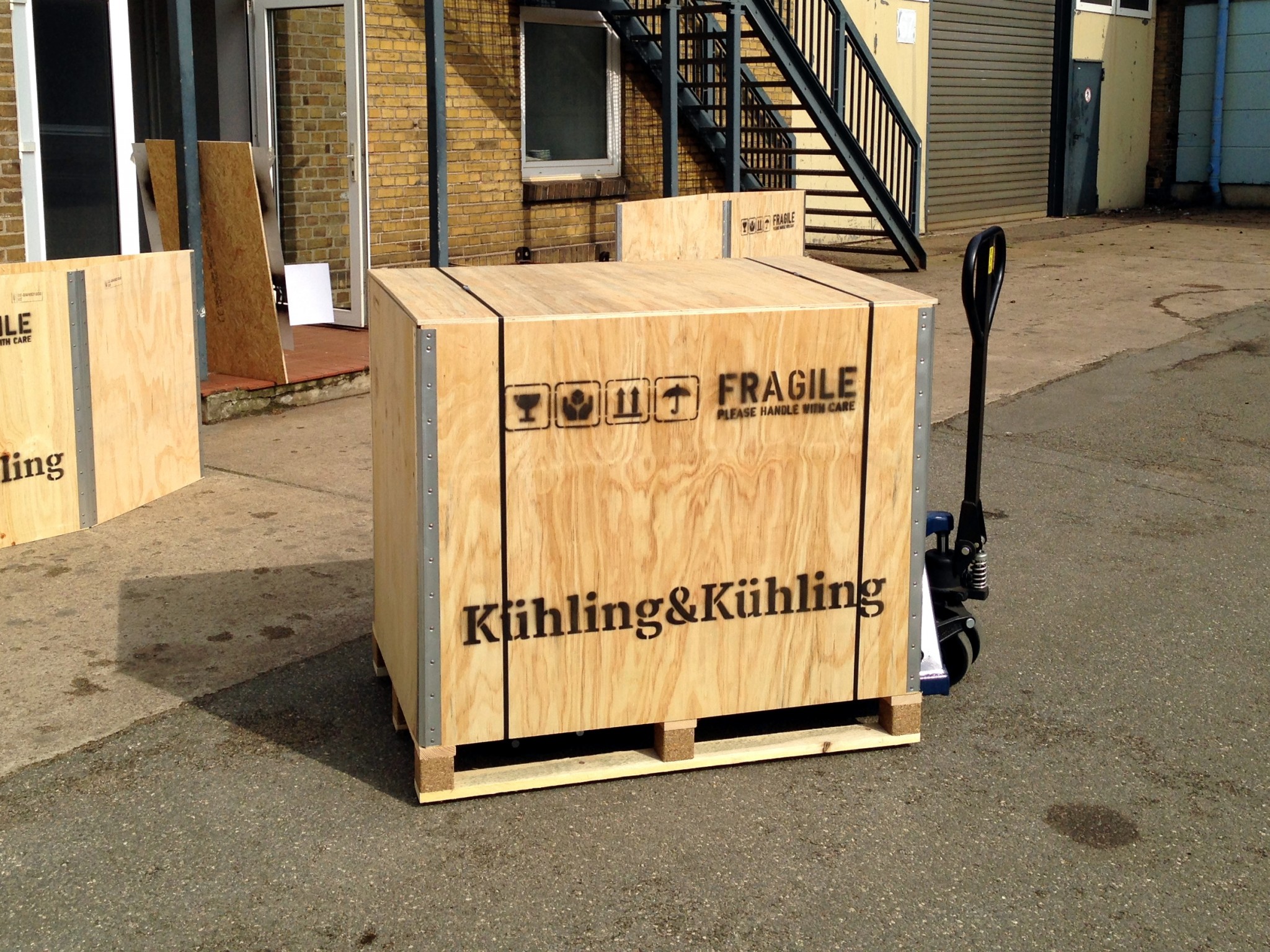 Safe packaging for sound worldwide transportation – Kühling&Kühling